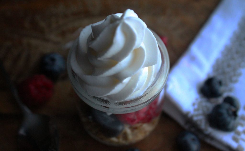 Sweetened Whipped Cream Recipe (STUNNER!) | Creamchargers.co.uk
